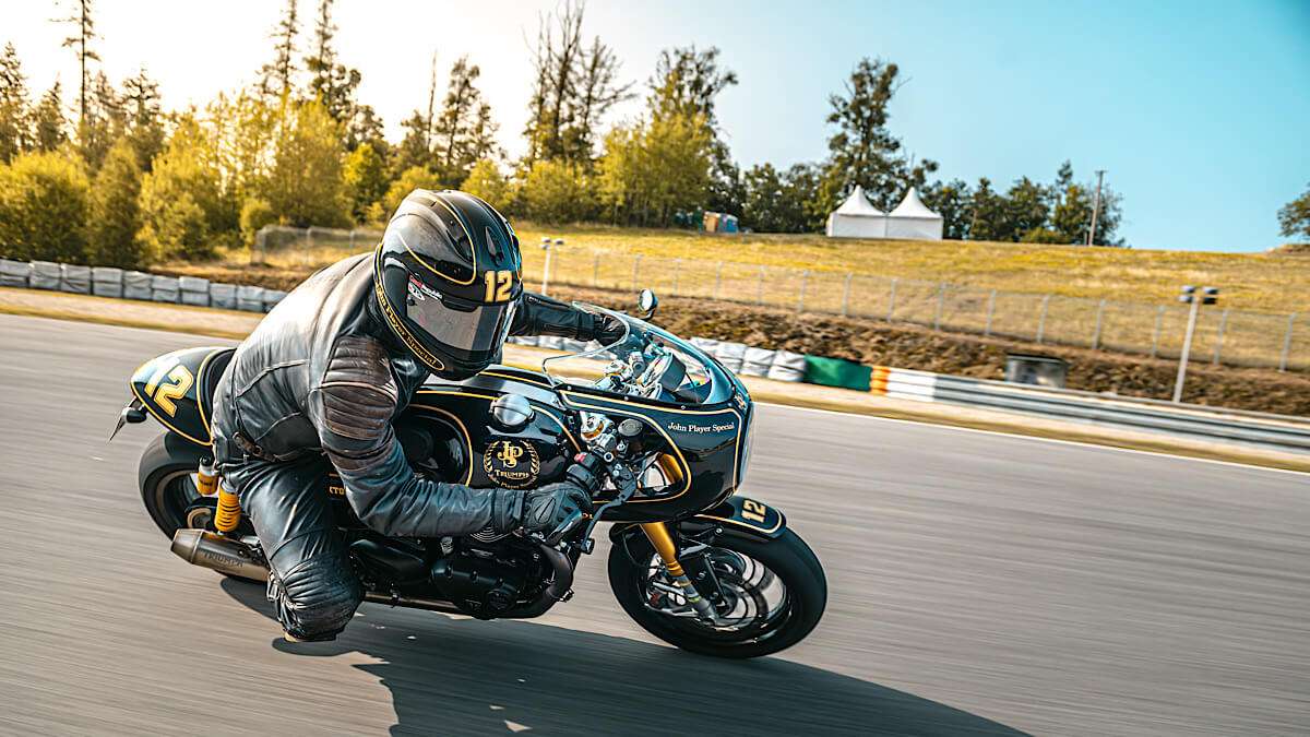 Badass Motorcycle Helmets For A Strong And Sleek Look